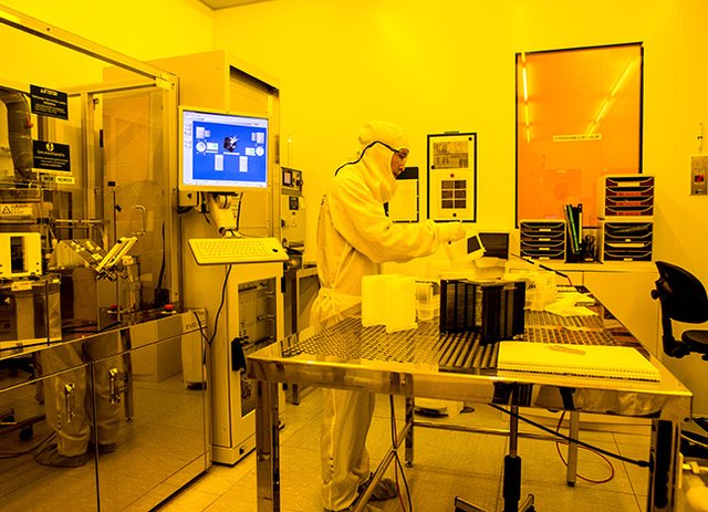 Plateformes - LAAS-CNRS